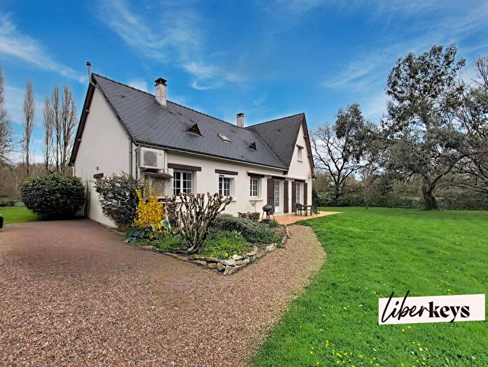 Maison à vendre - Blaison-Gohier - 8 pièces - 5 chambres