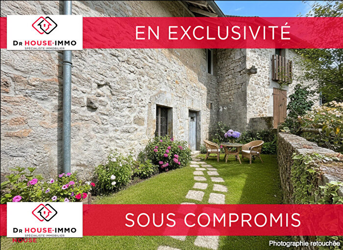 Maison à vendre - Clairvaux-les-Lacs - 3 pièces - 2 chambres