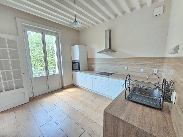 Appartement 5 pièces à Saint-Étienne, à louer