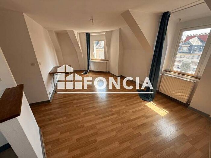 Centre Ville, Blois : Appartement 2 pièces à louer