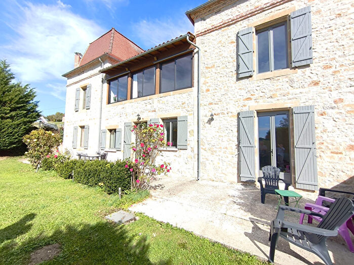 Maison à vendre - Lissac-et-Mouret - 11 pièces - 7 chambres