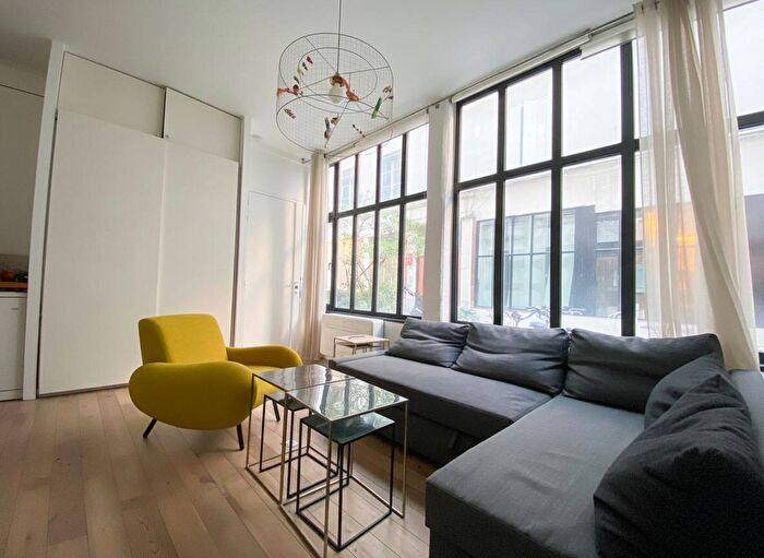 Appartement à louer - Arts et Métiers, Paris ème arrondissement - 2 pièces - 1 chambre