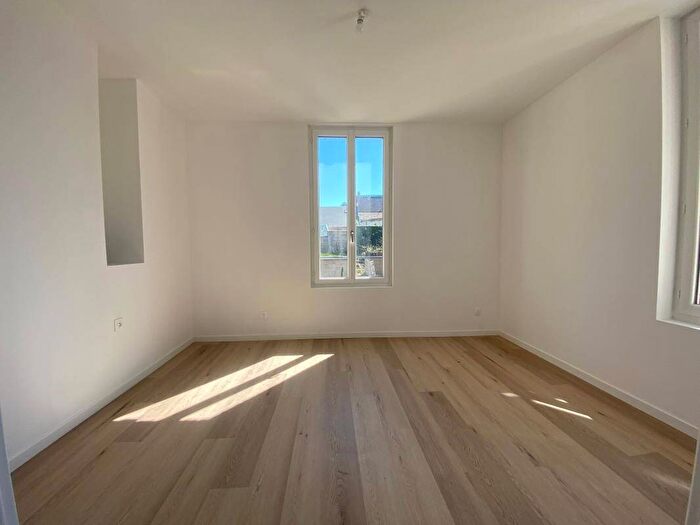Mesnils-sur-Iton : Appartement 3 pièces à louer