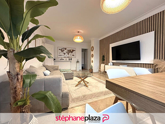 Appartement à vendre - Bagnols-sur-Cèze, Les Escanaux - 3 pièces - 2 chambres