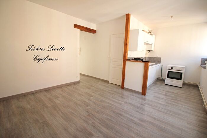 Appartement 2 pièces à Épernay, Centre-ville, à louer