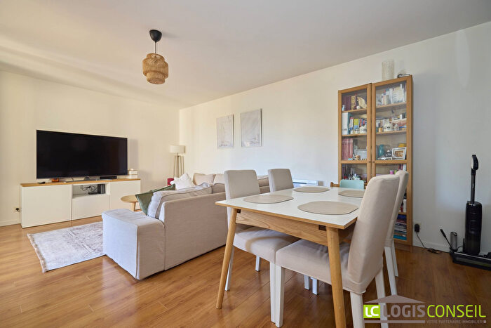 Appartement 4 pièces à Châtillon, Vieux Bourg, Malraux, à vendre