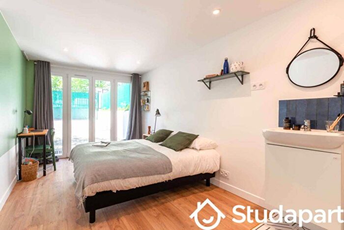 Appartement à louer - Le Plateau, Vitry-sur-Seine - 1 pièce - 1 chambre