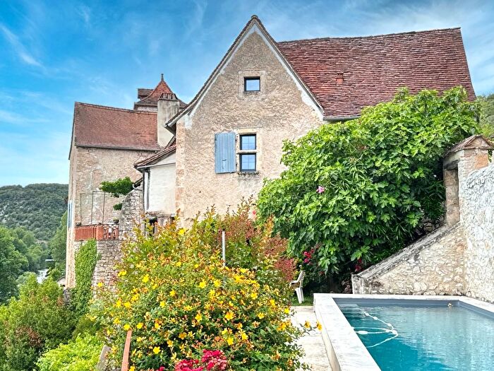Maison 11 pièces à Saint-Géry, à vendre