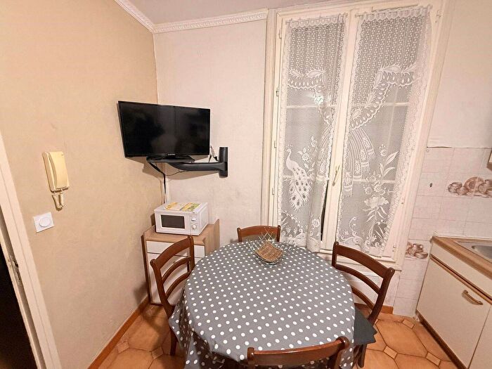Lamalou-les-Bains : Appartement 2 pièces à louer