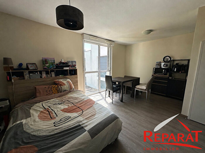 Appartement 1 pièce à Brive-la-Gaillarde, Centre-ville, Pont Cardinal, Champanatier, à louer