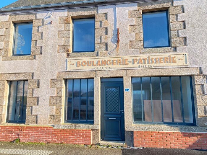 Maison à vendre - Flamanville - 9 pièces - 7 chambres