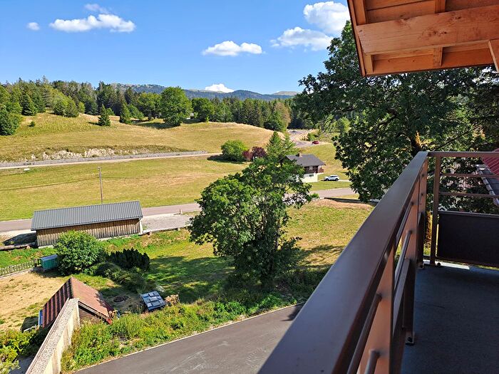 Lajoux : Appartement 3 pièces à vendre