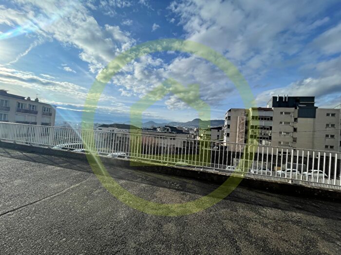 Appartement à vendre - Clermont-Ferrand, Cotes de Clermont - 4 pièces - 3 chambres