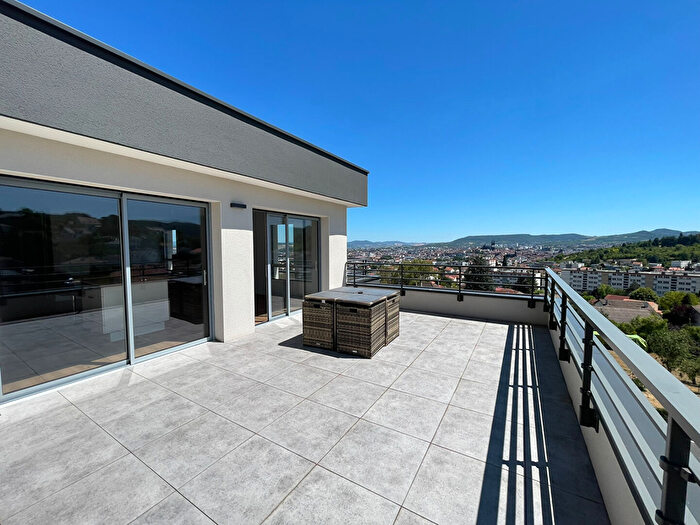 Clermont-Ferrand, Cotes de Clermont : Appartement 4 pièces à louer