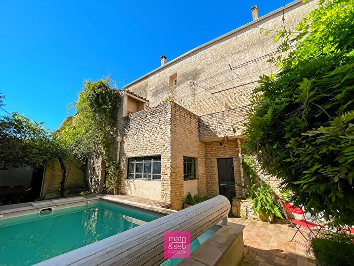 Maison à vendre - Uchaud - 8 pièces - 4 chambres