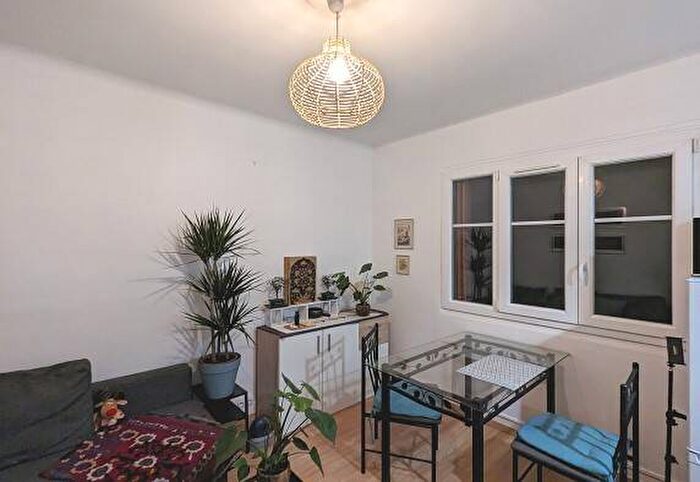 Appartement à louer - Les Groux, Malakoff - 2 pièces - 1 chambre