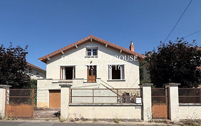 Maison 5 pièces à Montbrison, Centre-ville, à vendre