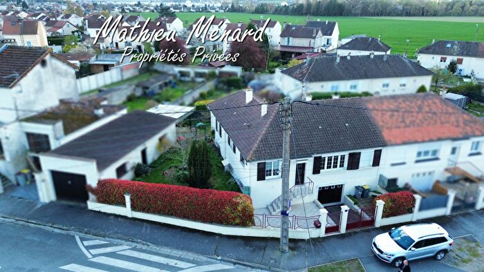 Maison à vendre - Soissons, Saint-Crépin - 4 pièces - 3 chambres