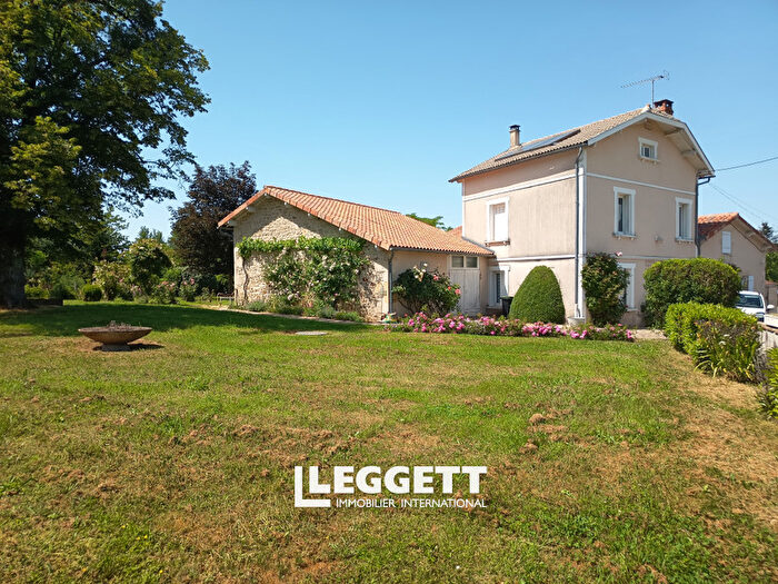 Maison 10 pièces à vendre à Alloue