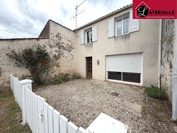 Maison 3 pièces à vendre à Cravans