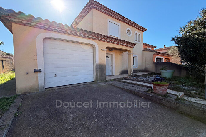 Maison à louer - Lignan-sur-Orb - 5 pièces - 4 chambres