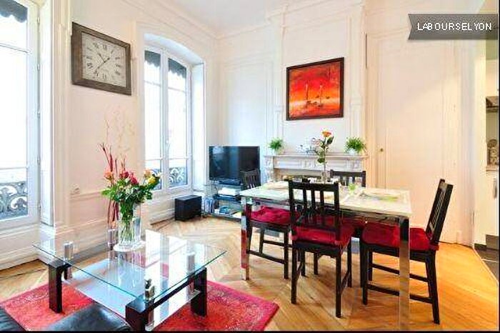 Appartement à louer - Lyon ème arrondissement - 3 pièces - 2 chambres