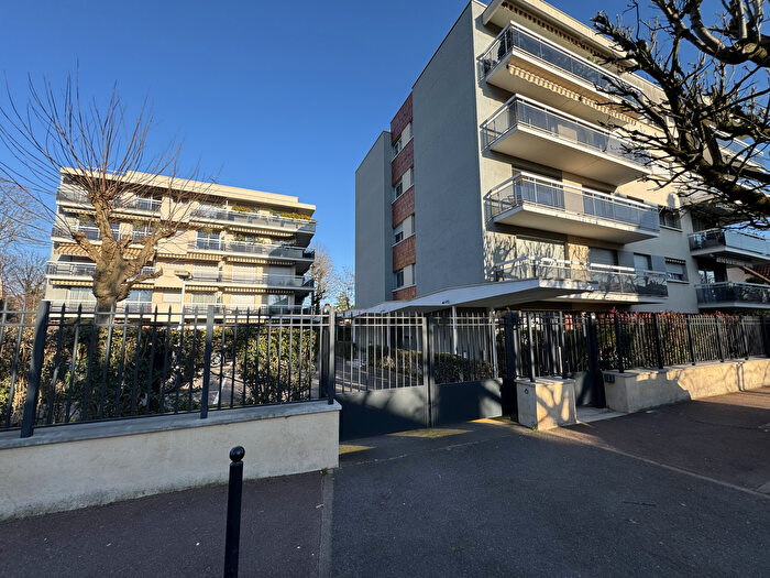 Appartement à vendre - Saint-Maur-des-Fossés, Parc de Saint-Maur - 3 pièces - 2 chambres