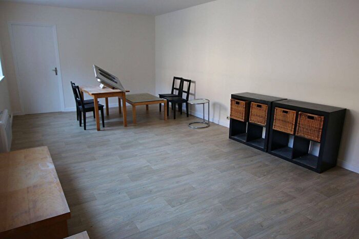 Wazemmes, Lille : Appartement 3 pièces à louer