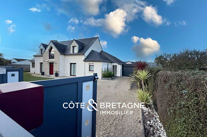 Maison à vendre - Lanvollon - 8 pièces - 5 chambres