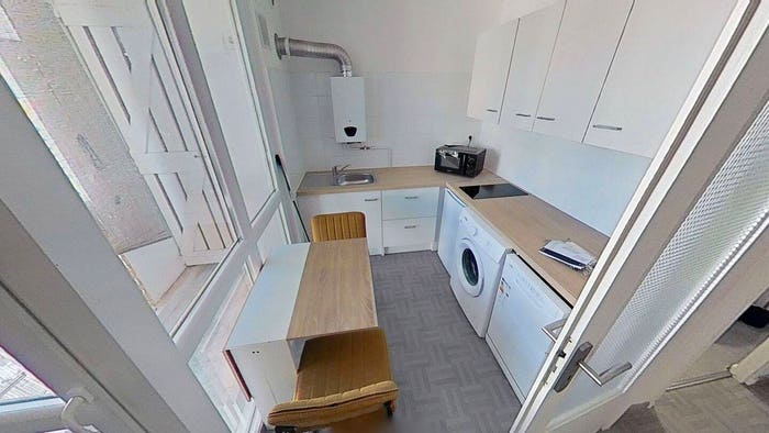 Hôpital, Nîmes - Appartement 1 pièce à louer