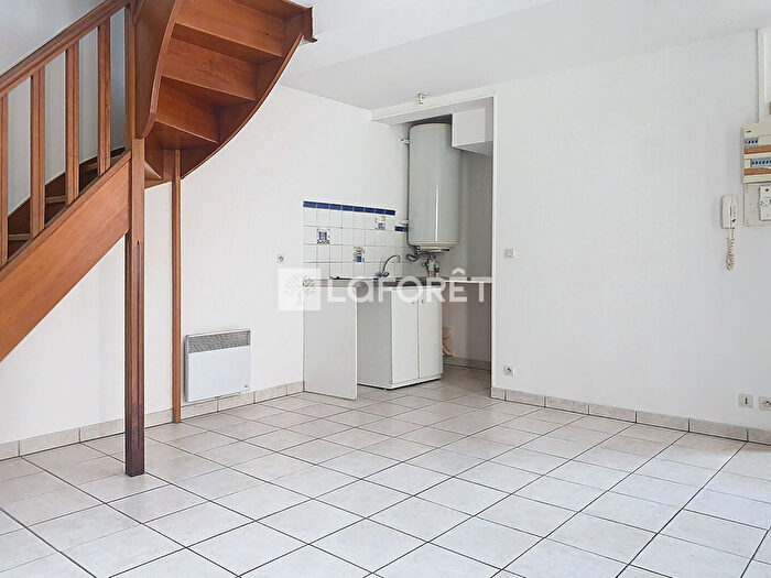 Appartement à louer - Elbeuf, Centre-ville - 2 pièces - 1 chambre