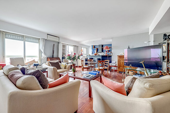 Appartement 6 pièces à vendre à Paris 14ème, Jean Moulin, Porte d'Orléans