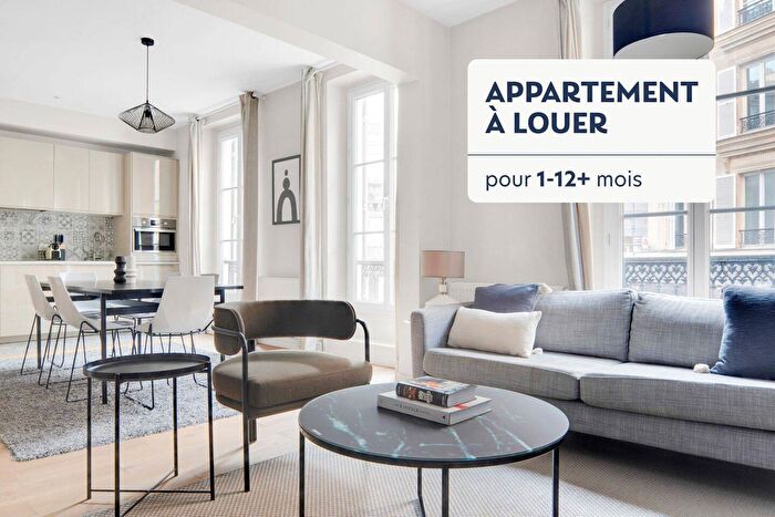 Appartement à louer - Clichy-Trinité, Paris ème arrondissement - 3 pièces - 2 chambres