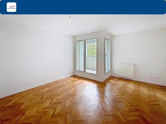 Appartement 2 pièces à vendre à Clichy, Entrée de Ville