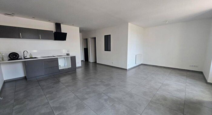 Beaurepaire : Appartement 3 pièces à louer