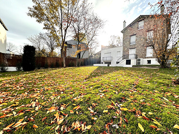 Maisons à vendre et appartements à louer - 1