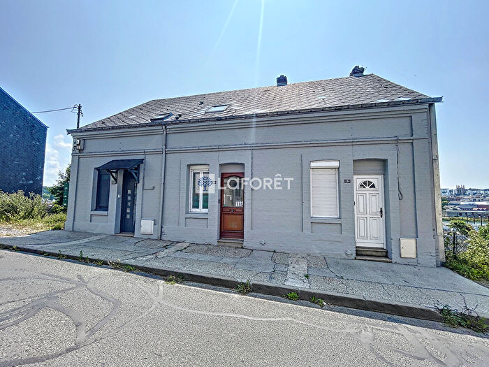 Maison à louer - Fécamp, Fécamp Nord - 4 pièces - 2 chambres