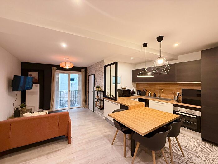 Appartement à vendre - La Ciotat, Centre-ville - 2 pièces - 1 chambre