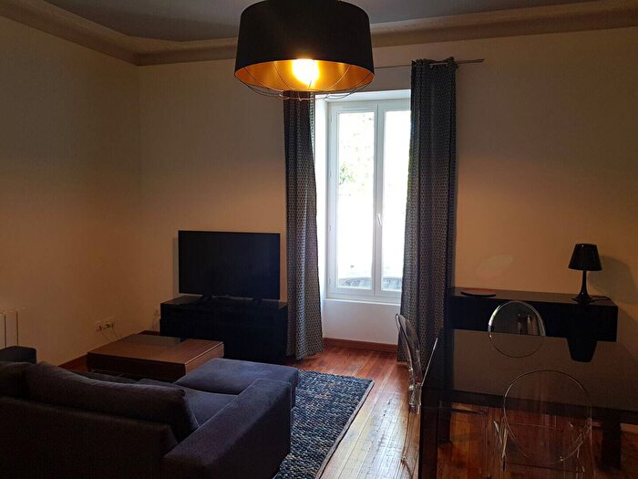 Appartement à louer - Bouvent, Oyonnax - 2 pièces - 1 chambre