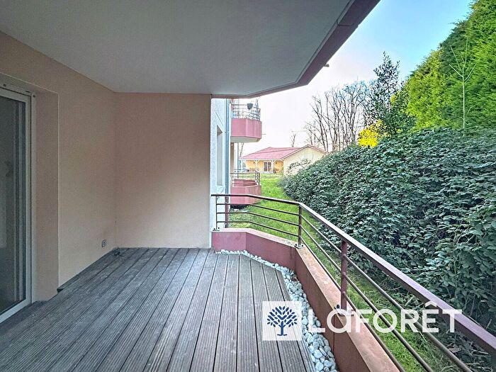 Appartement à louer - Montbernier, Bourgoin-Jallieu - 2 pièces - 1 chambre