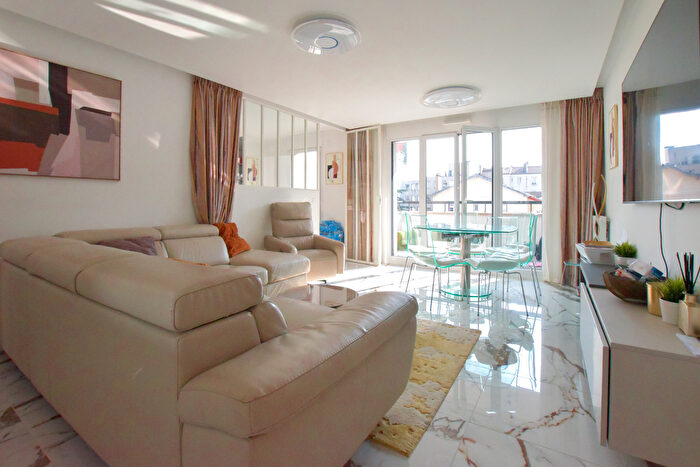 Appartement à vendre - Suresnes, Carnot, Gambetta - 4 pièces - 3 chambres