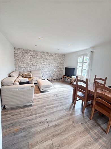 Maison à vendre - Roullet-Saint-Estèphe - 3 pièces - 2 chambres