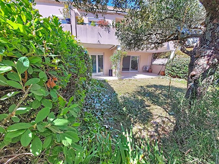 Villeneuve-lès-Avignon, Pasteur, Bellevue : Appartement 4 pièces à vendre