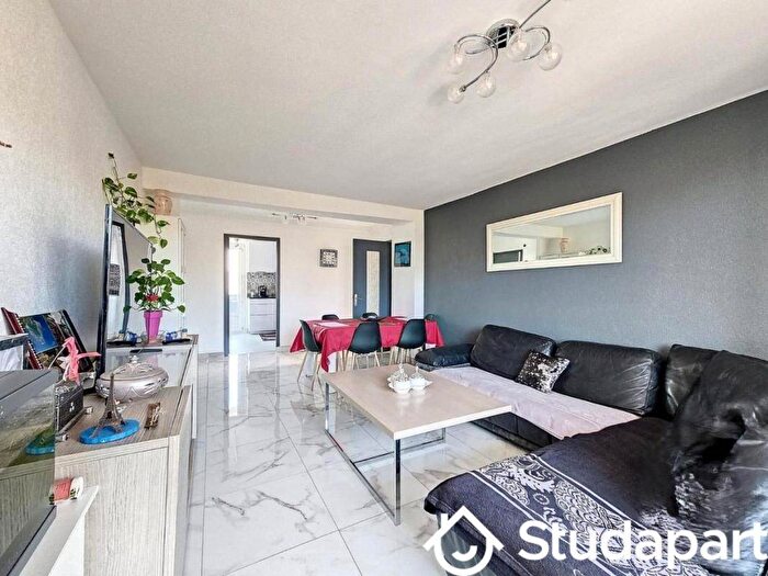 Appartement à louer - Prés dArènes, Montpellier - 1 pièce - 4 chambres