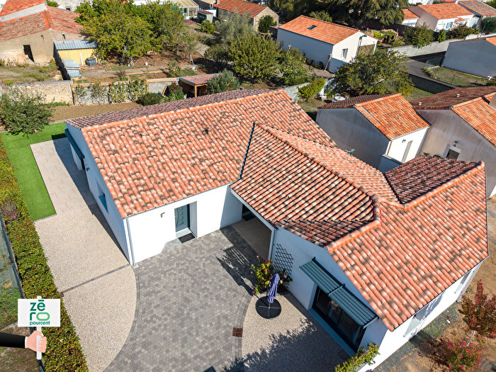 Maison 6 pièces à Saint-Michel-en-l'Herm, à vendre