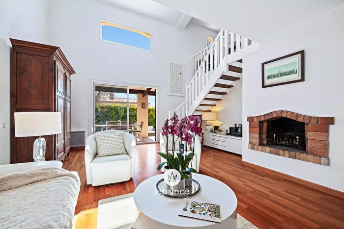 Maison à vendre - Nice, Gairaut - 5 pièces - 4 chambres