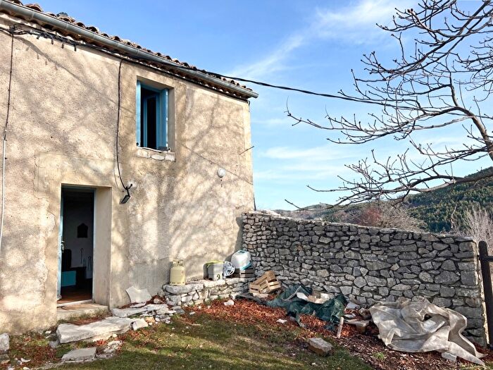 Maison 3 pièces à La Rochegiron, à vendre