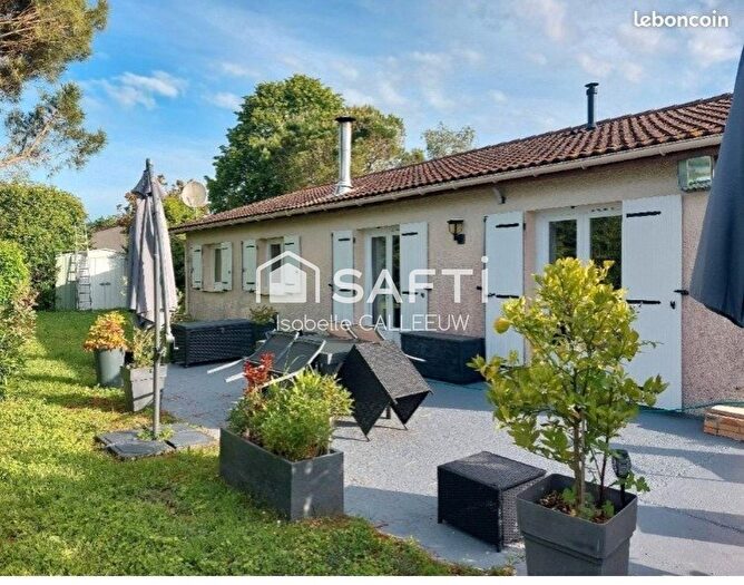 Maison à vendre - Barbezieux-Saint-Hilaire - 5 pièces - 3 chambres