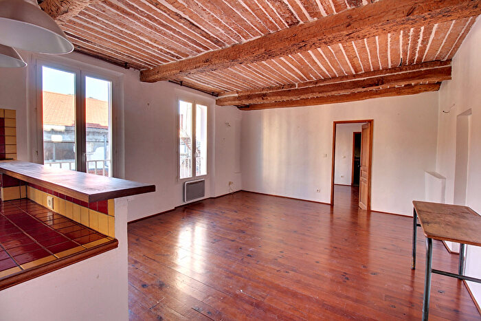 Draguignan, Centre-ville historique : Appartement 2 pièces à louer