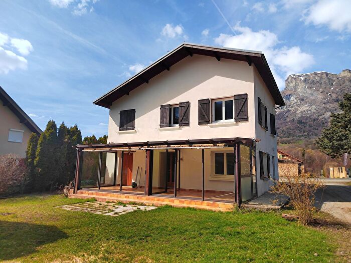 Maison à vendre - Saint-Jean-Saint-Nicolas - 7 pièces - 5 chambres